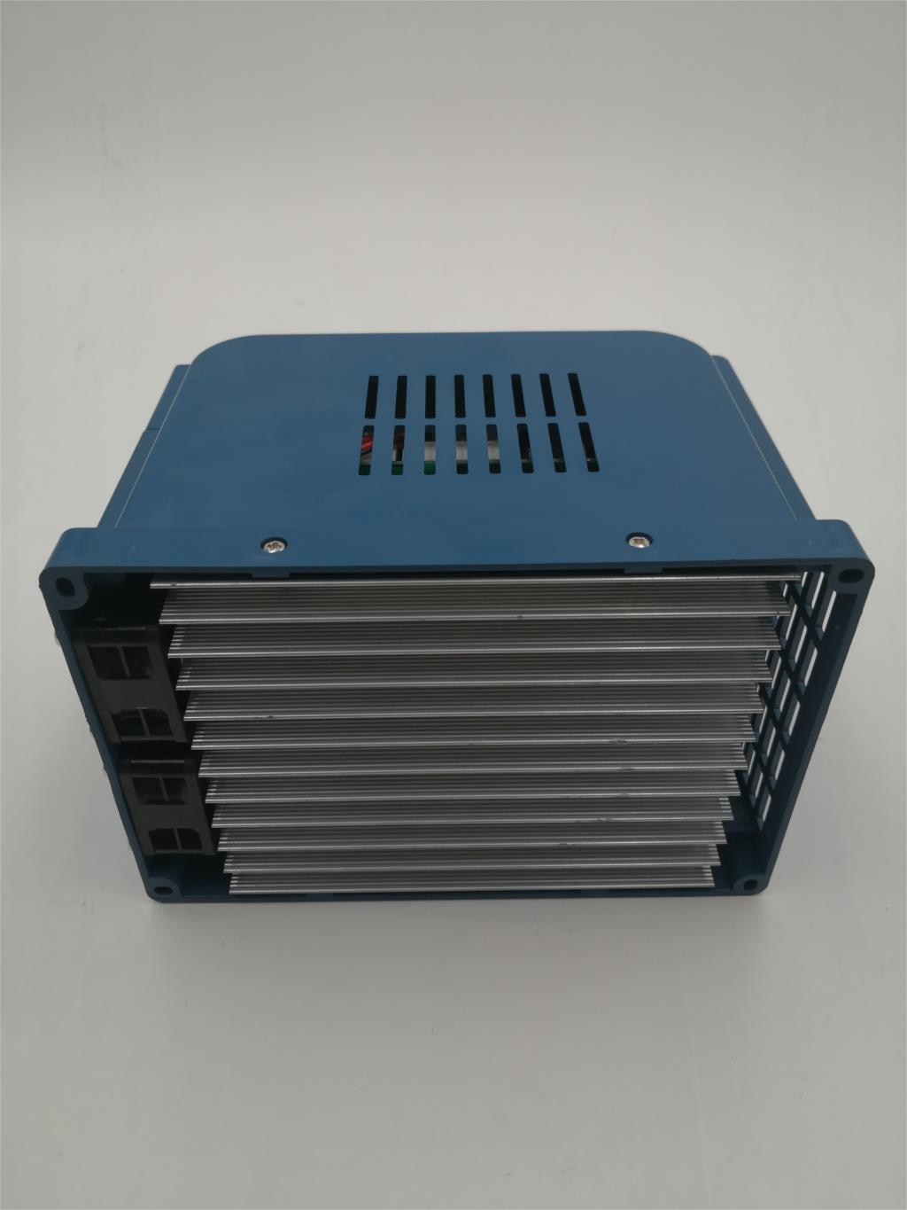 VFD 380V 2.2KW AC 380V 1.5kw / 2.2kw / 4kw / 5.5kw / 7.5kw változó ... VFD 380V 2.2KW AC 380V 1.5kw / 2.2kw / 4kw / 5.5kw / 7.5kw változó ...